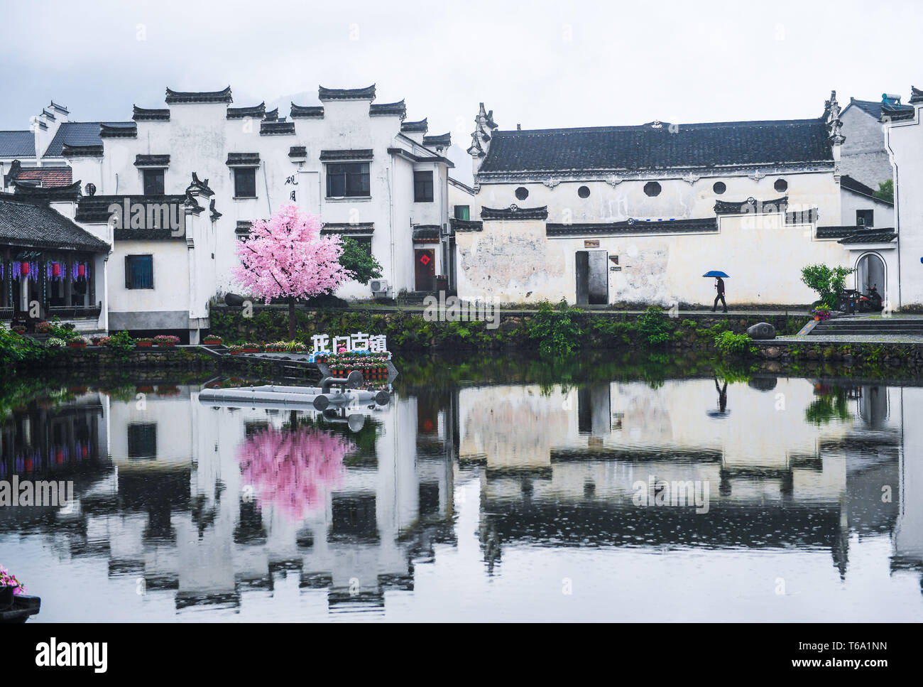 Hangzhou, China's Zhejiang Province. 30th Apr, 2019. Photo shows a view ...