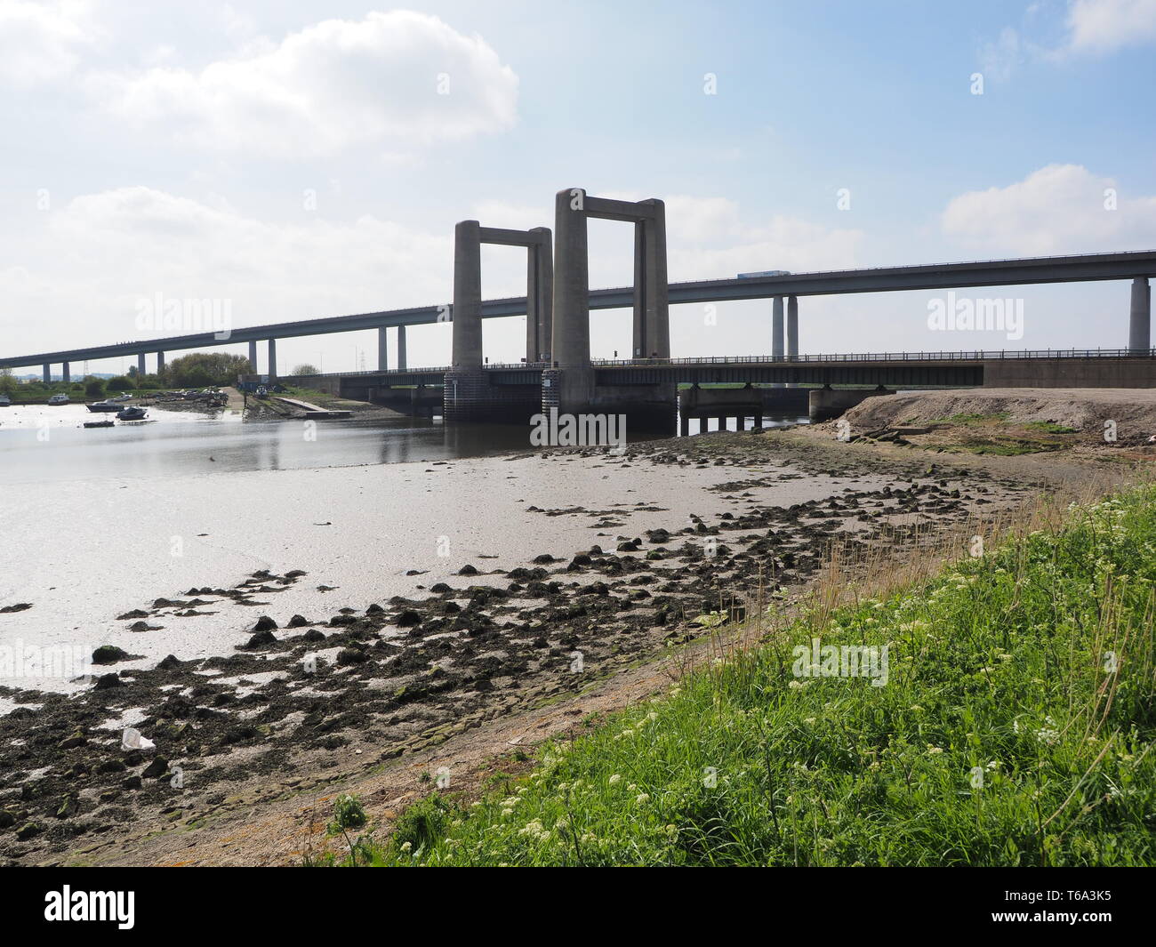 Swale bridge hi-res stock photography and images - Alamy