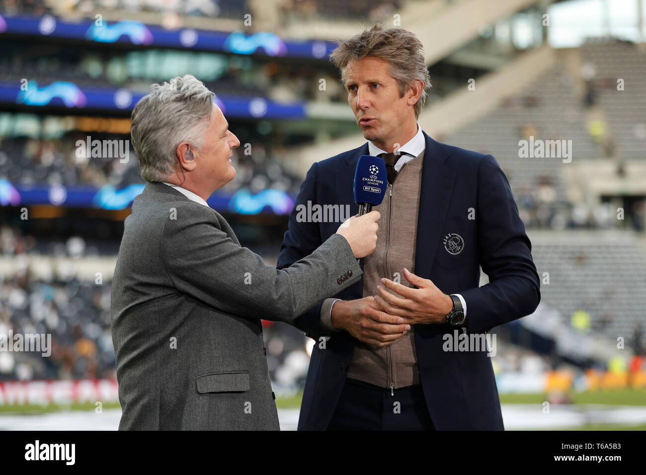 Tottenham hotspur director of football hi-res stock photography and ...