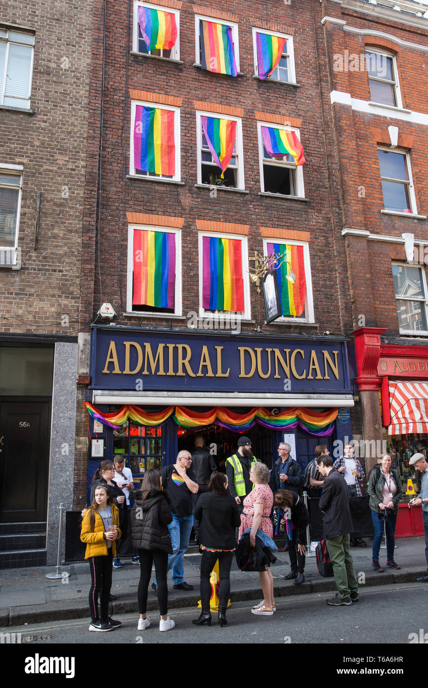 Gay pride soho uk 1999 hi-res stock photography and images - Alamy