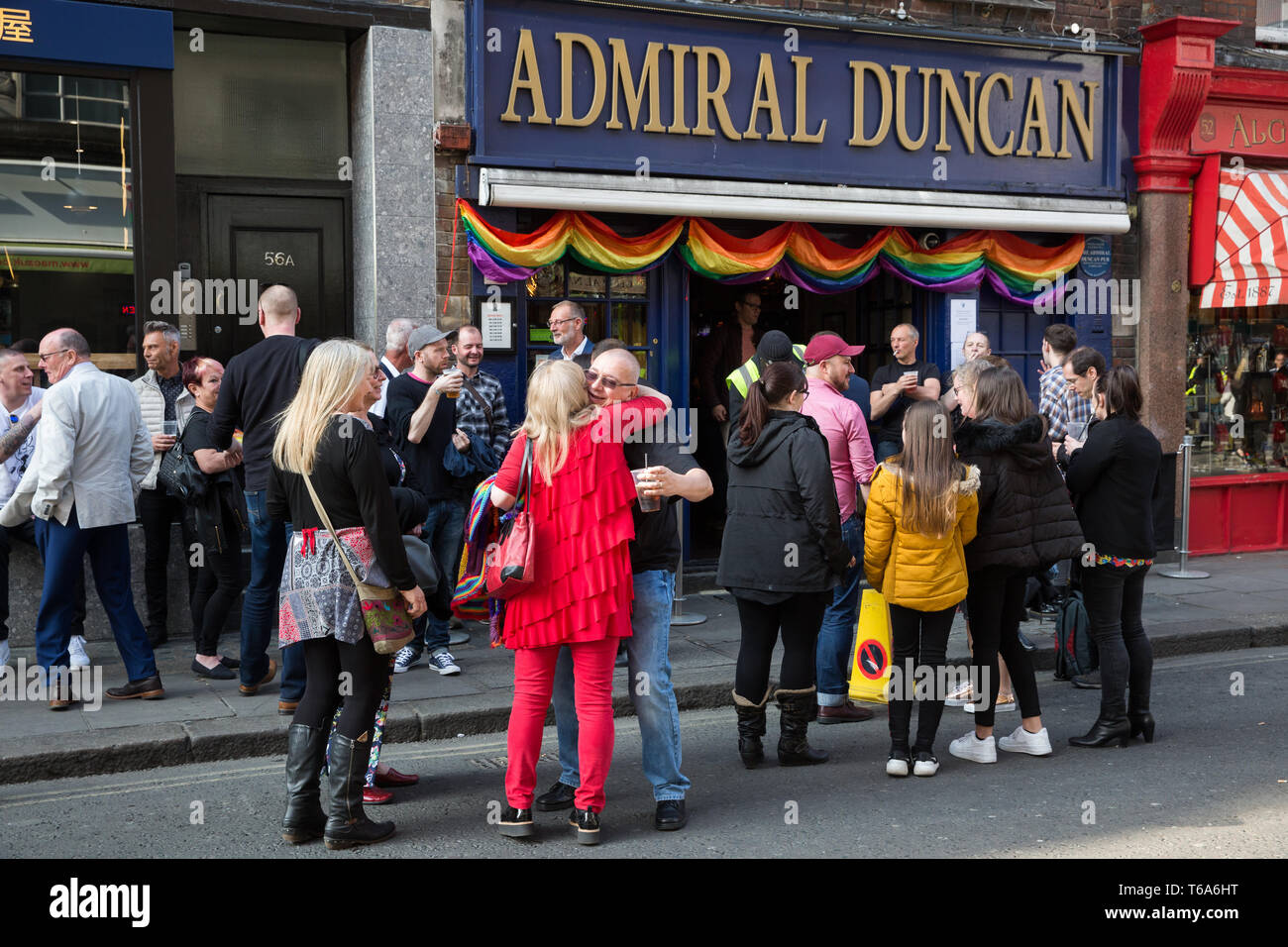Gay pride soho uk 1999 hi-res stock photography and images - Alamy