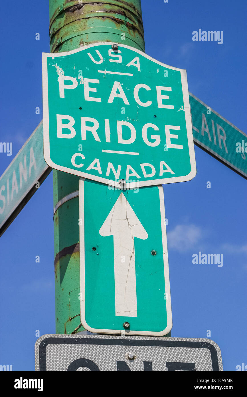 Street sign for the Peace Bridge Stock Photo - Alamy