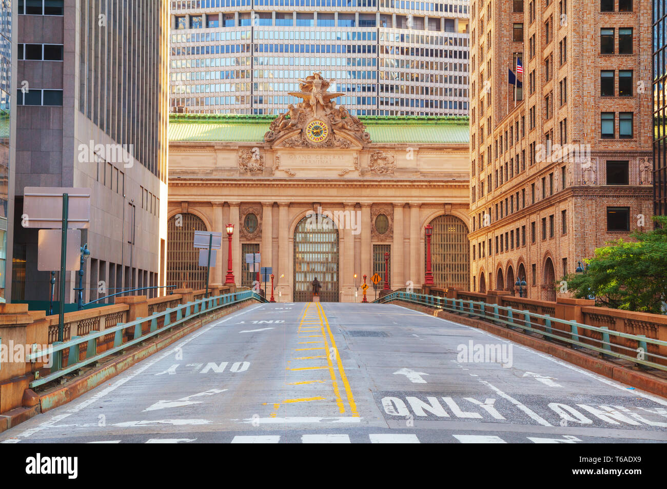 Old railroad terminal hi-res stock photography and images - Alamy