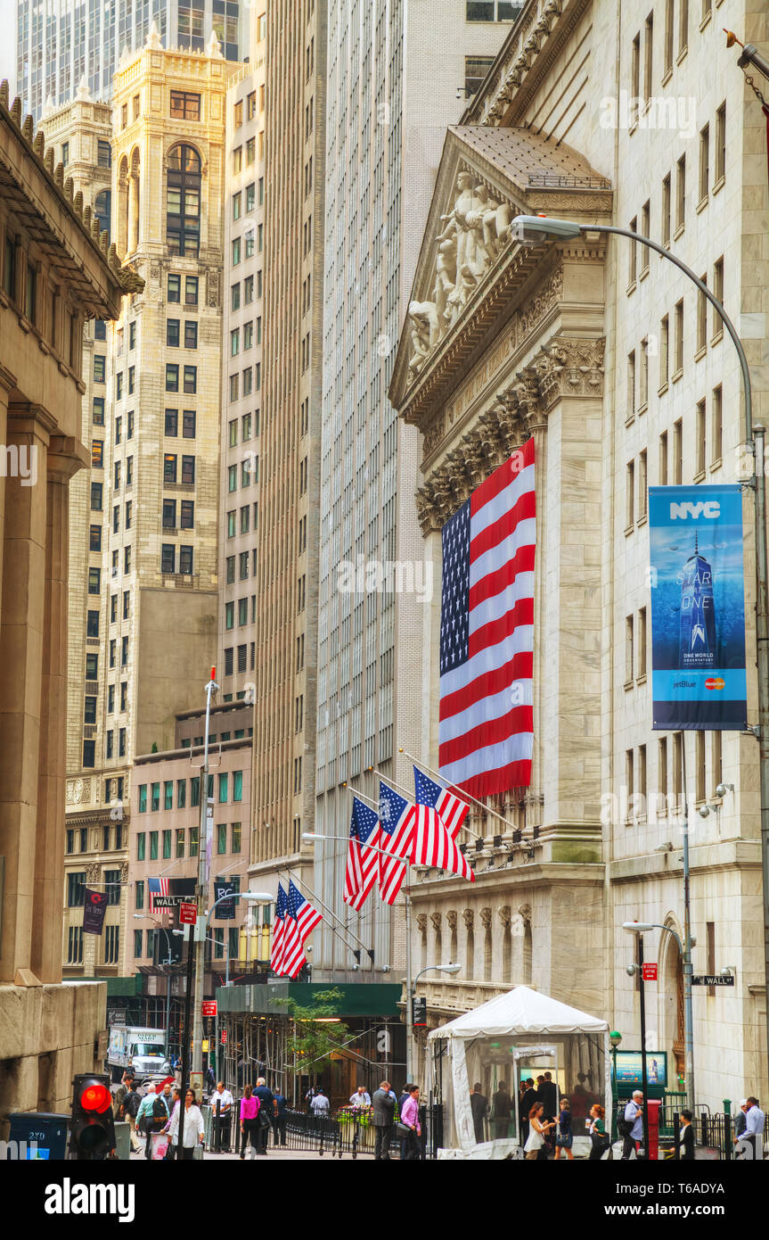 New York Stock Exchange building in New York Stock Photo - Alamy