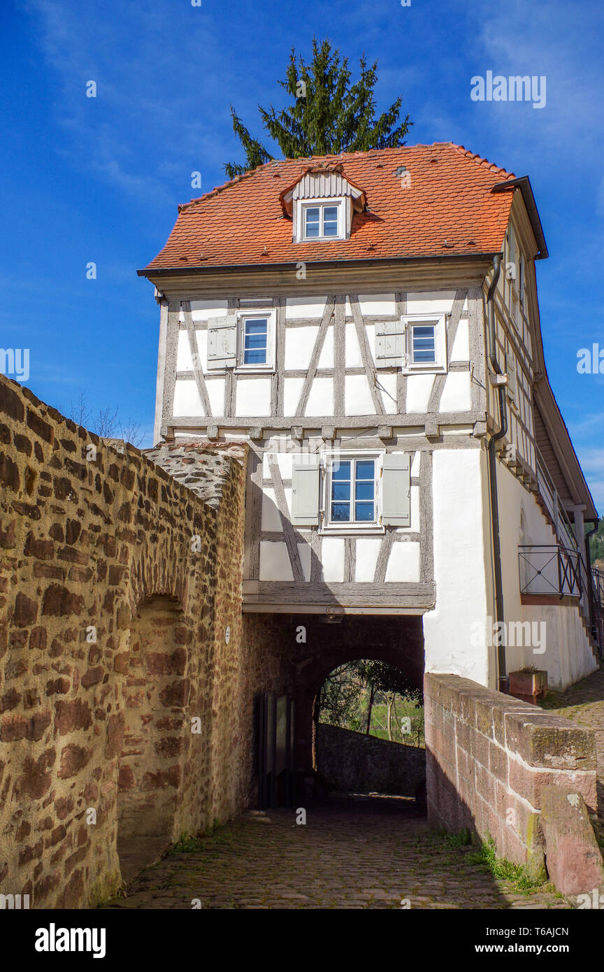 Tudor background hi-res stock photography and images - Alamy