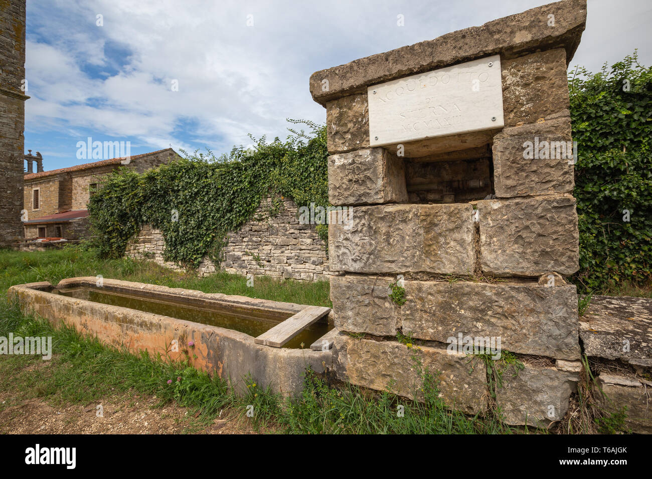 Historical aqueduct. Sterna, Istria, Croazia. Europe Stock Photo - Alamy