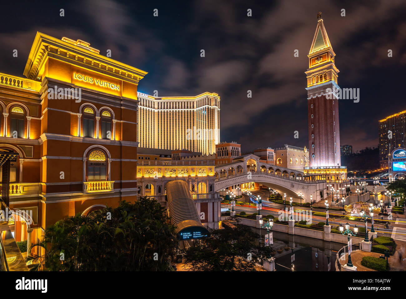 Macau, China - Venetian casino and hotel Stock Photo - Alamy