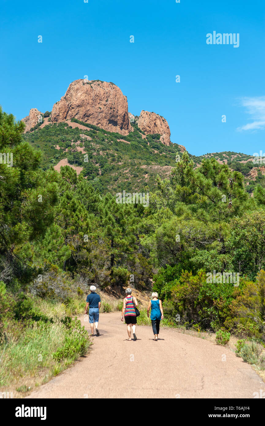 Hiking trail to the Pic du Cap Roux in the Massif de l'Esterel, Antheor ...