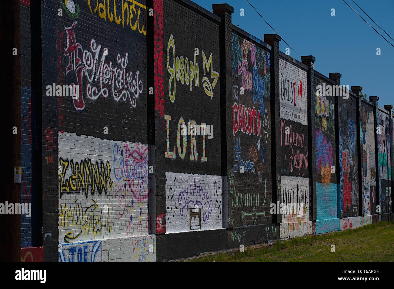 Lamesa, Texas USA - 20 April 2019 : 2019 Class seniors decorate a wall ...