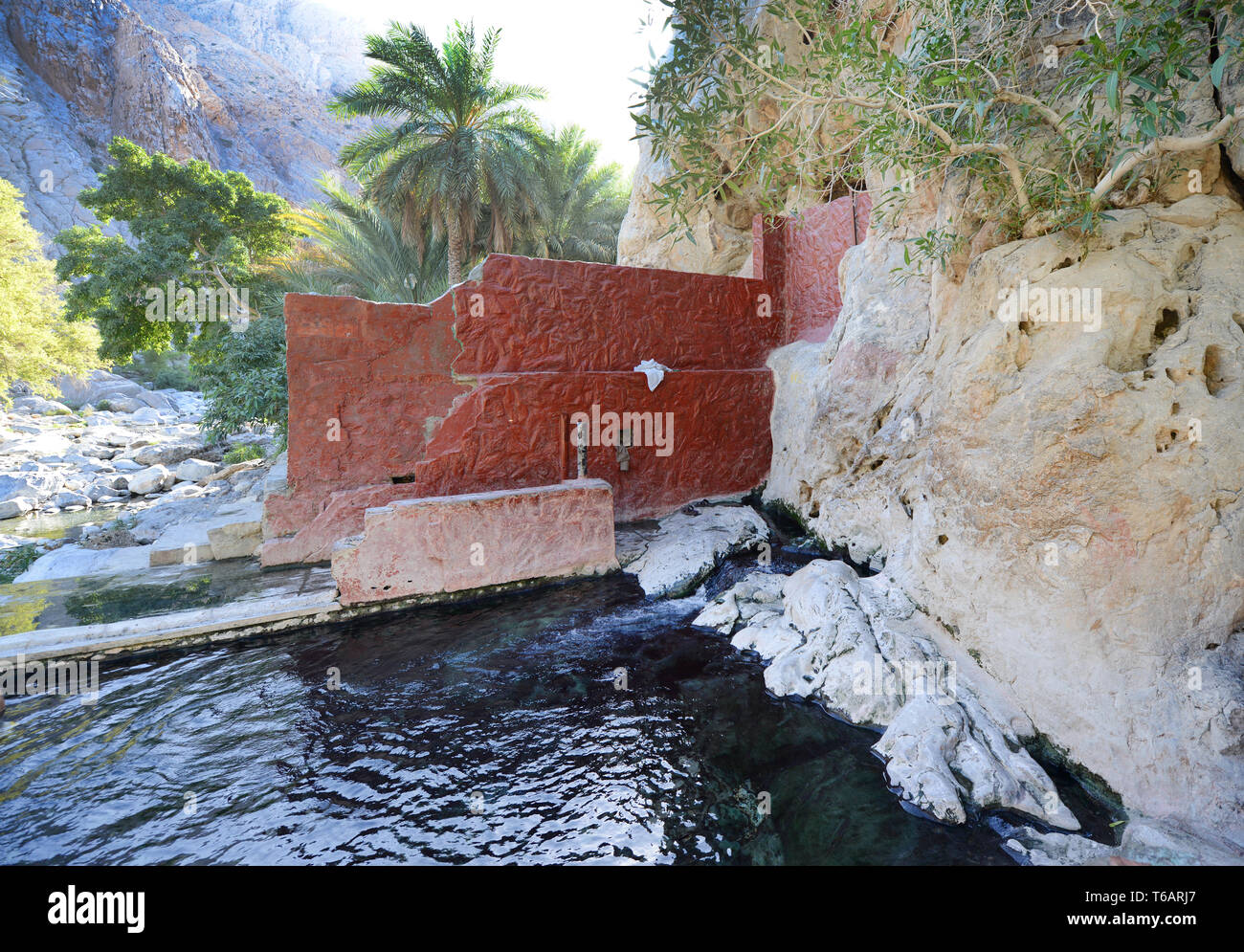 Hot springs nakhl thowarah hi-res stock photography and images - Alamy