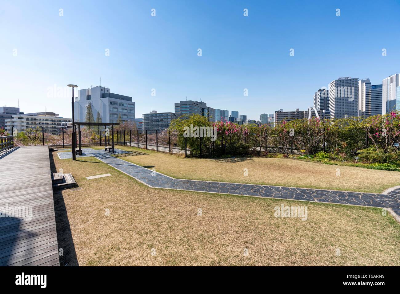 Shinagawa seaside hi-res stock photography and images - Alamy