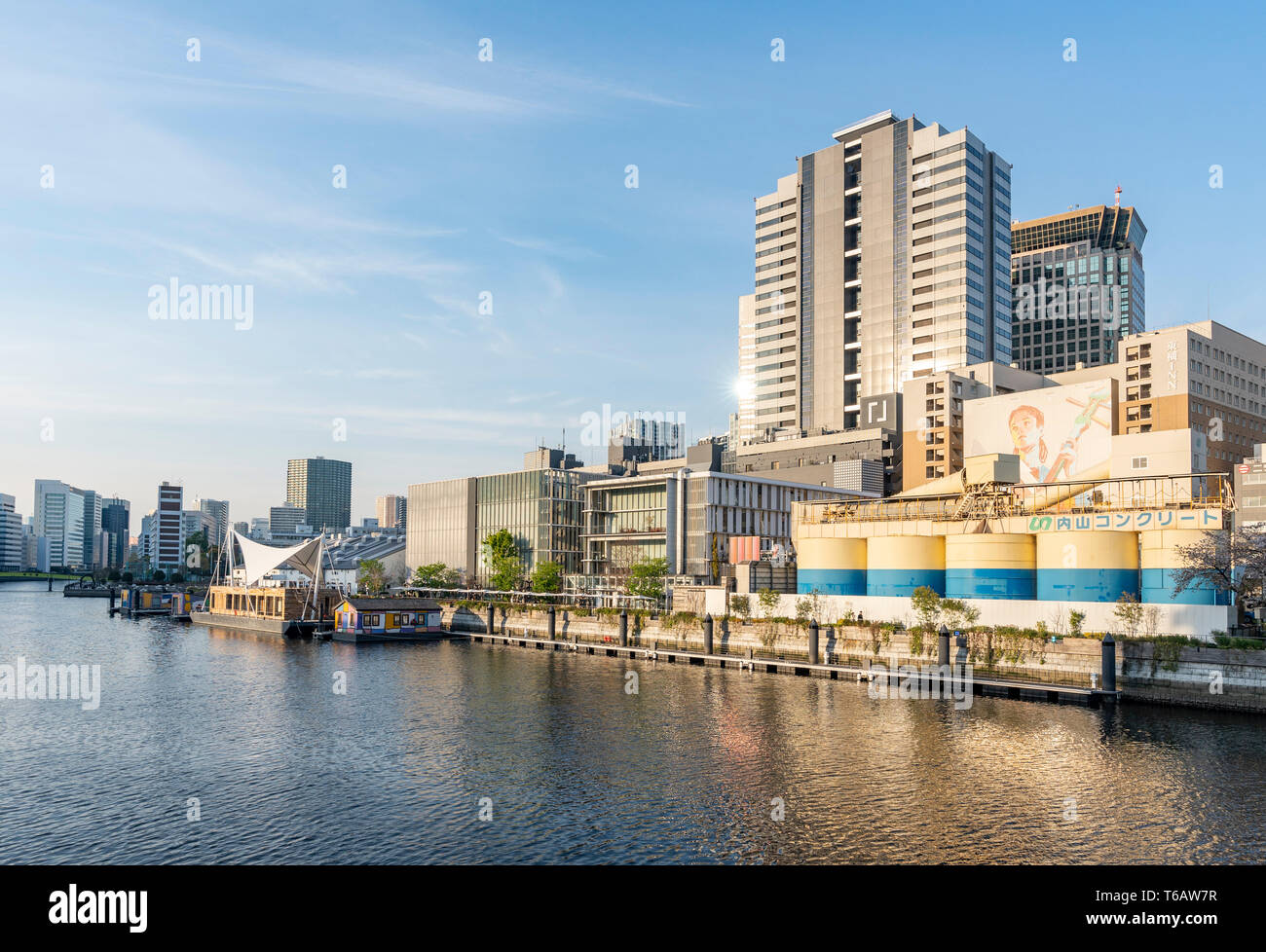 Tokyo canal walk hi-res stock photography and images - Alamy