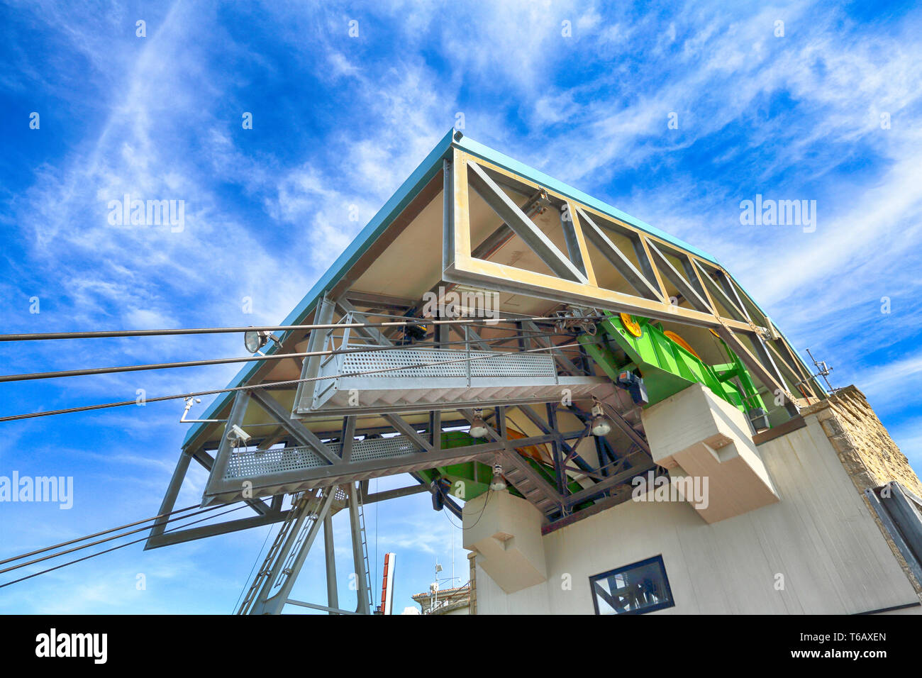 Cable car mechanism hi-res stock photography and images - Alamy