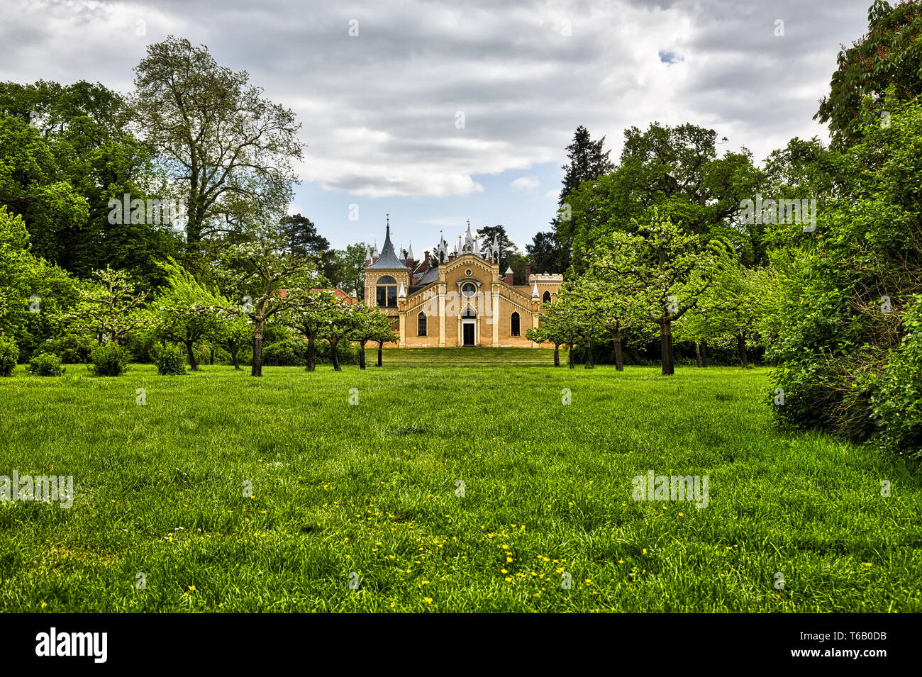 Gothic park hi-res stock photography and images - Alamy