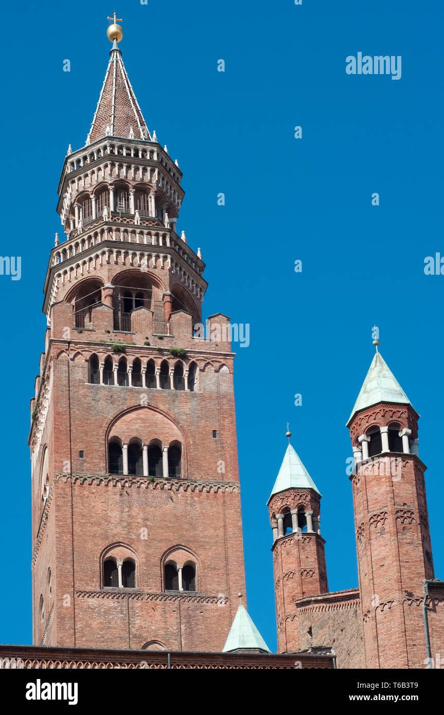 Cremona lombardy italy tower hi-res stock photography and images - Alamy