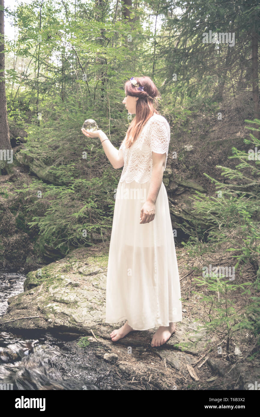 Woman in the woods hi-res stock photography and images - Alamy