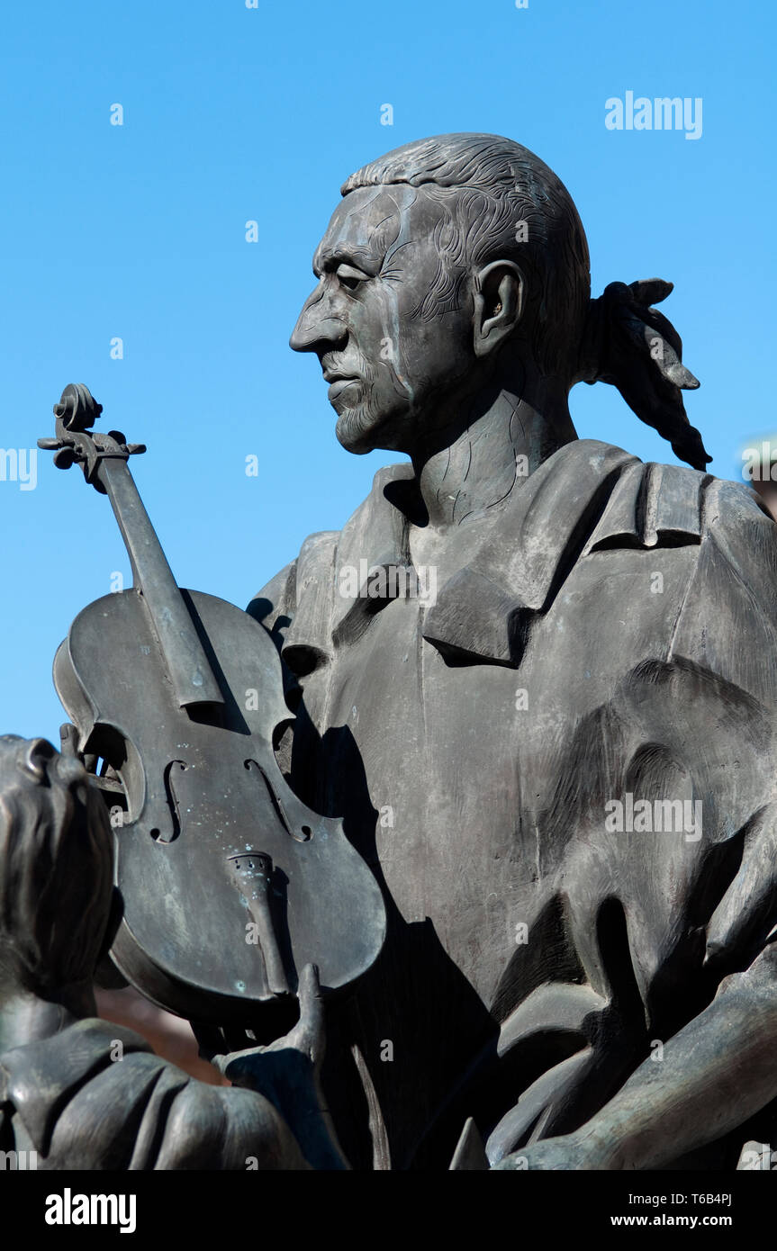 Portrait of antonio stradivari hi-res stock photography and images - Alamy