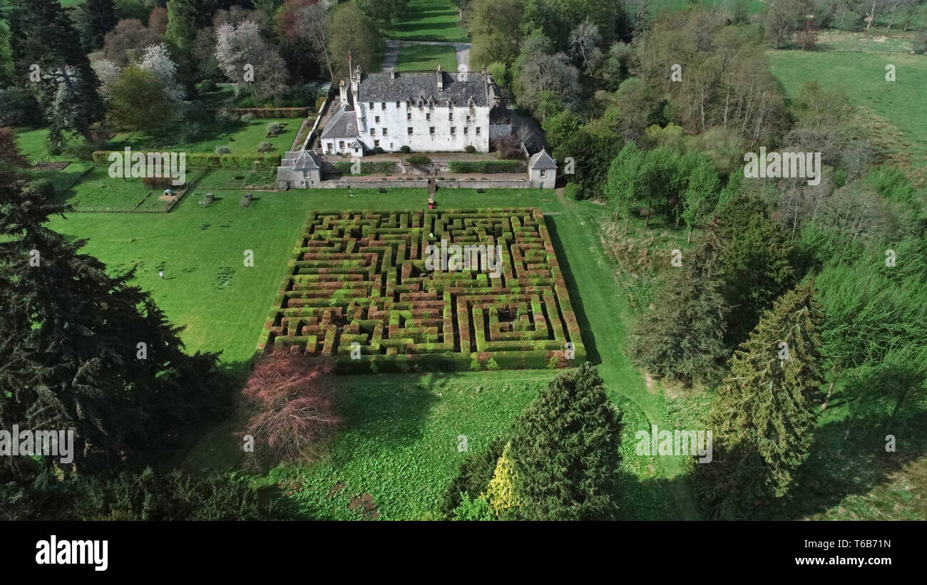 The scotlands oldest inhabited house hi-res stock photography and ...
