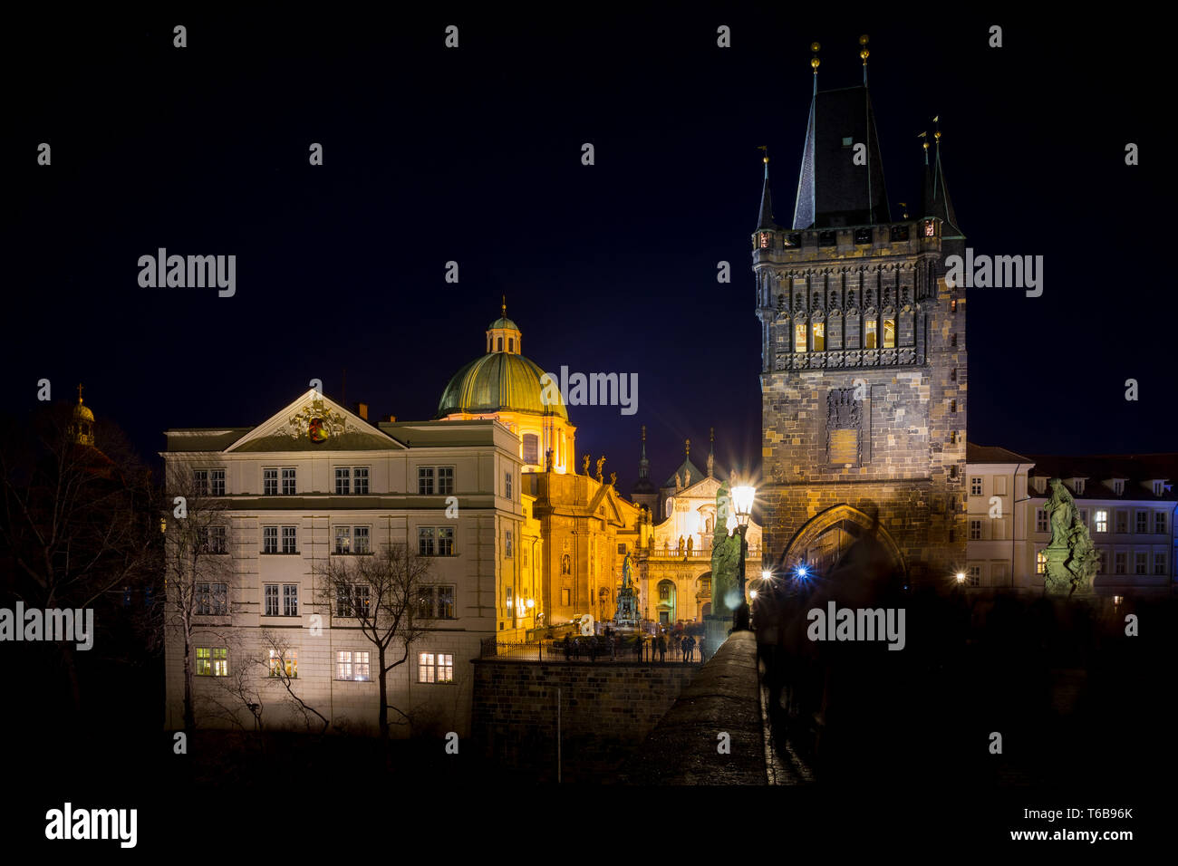 Historical photo of tower bridge hi-res stock photography and images ...