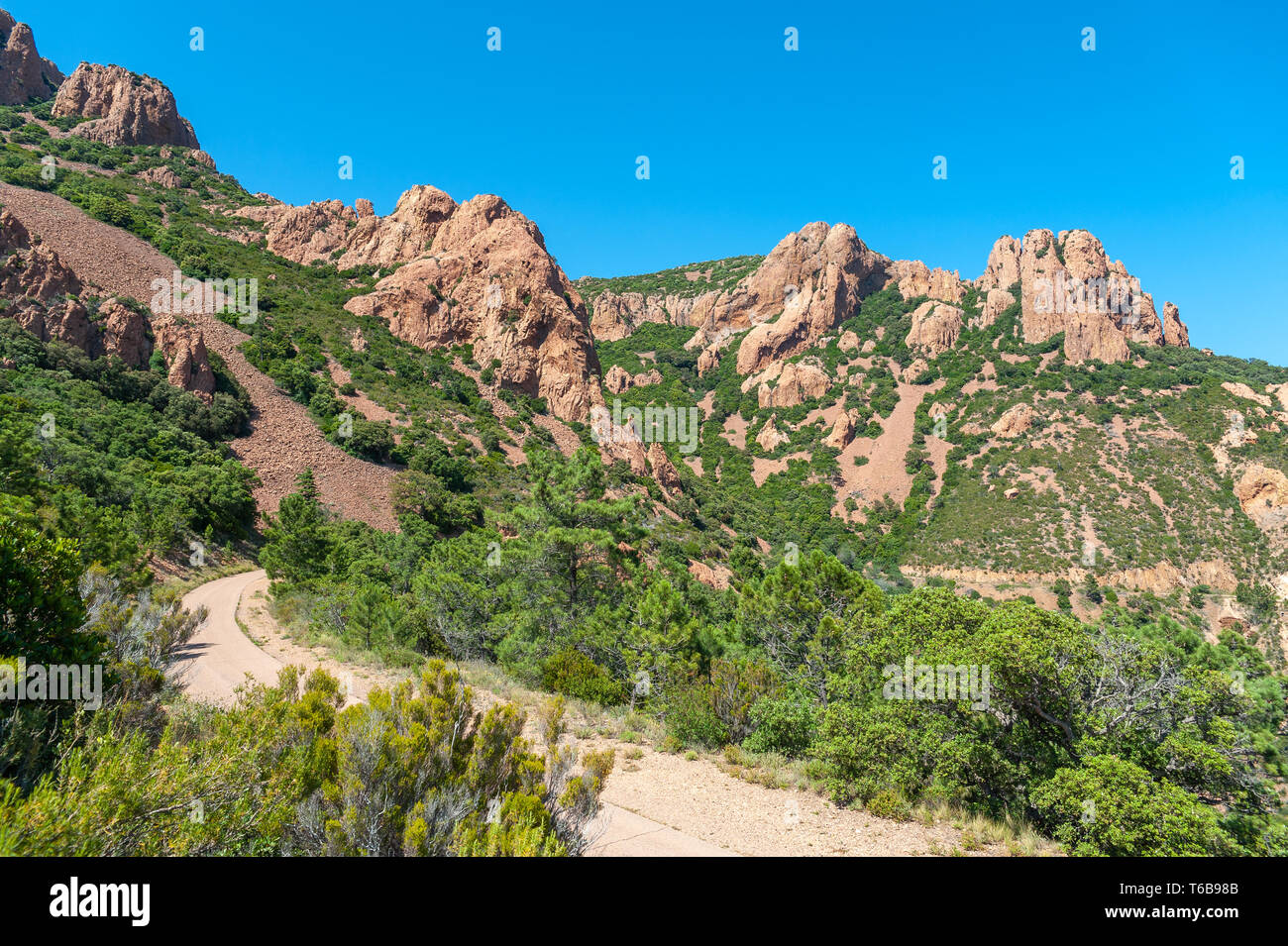 Hiking trail to the Pic du Cap Roux in the Massif de l'Esterel, Antheor ...