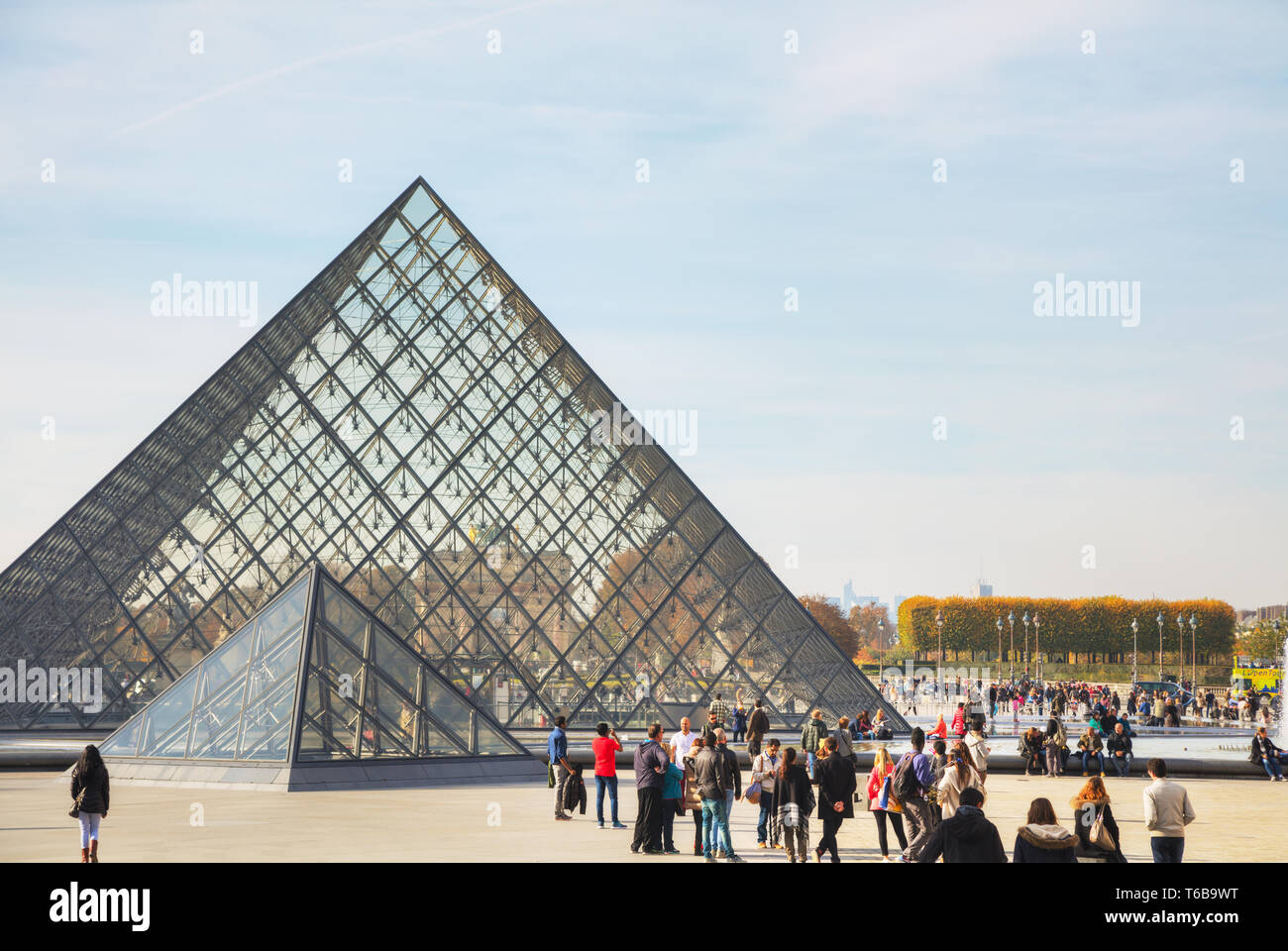 The Louvre Pyramid in Paris Stock Photo - Alamy