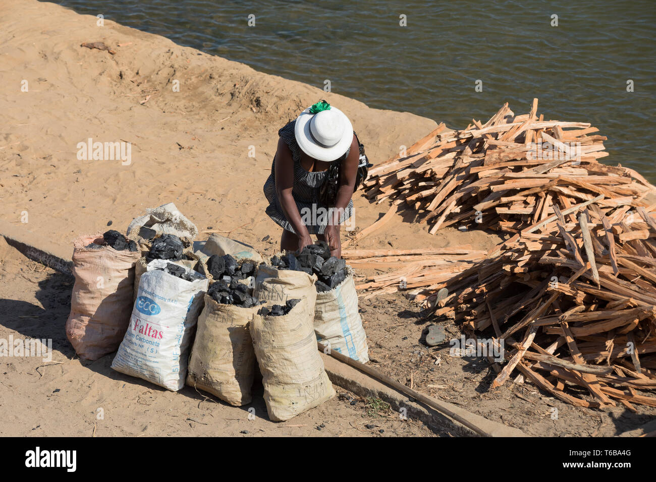 Life in the countrysi hi-res stock photography and images - Alamy