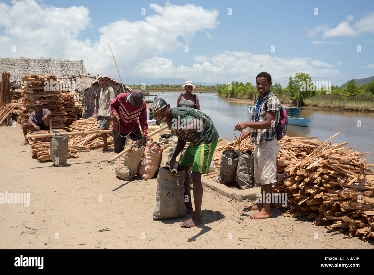 Malagasy peoples everyday life in Madagascar Stock Photo - Alamy