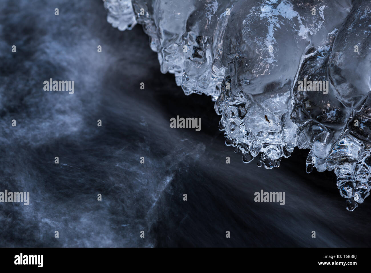 Stream water close up hi-res stock photography and images - Alamy