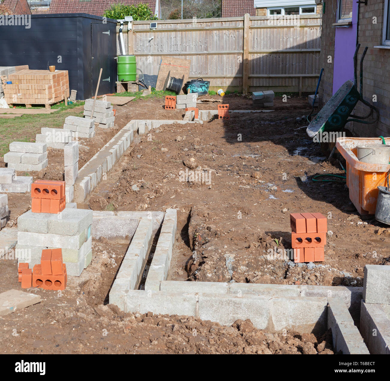 Cement blockwork wall hi-res stock photography and images - Alamy