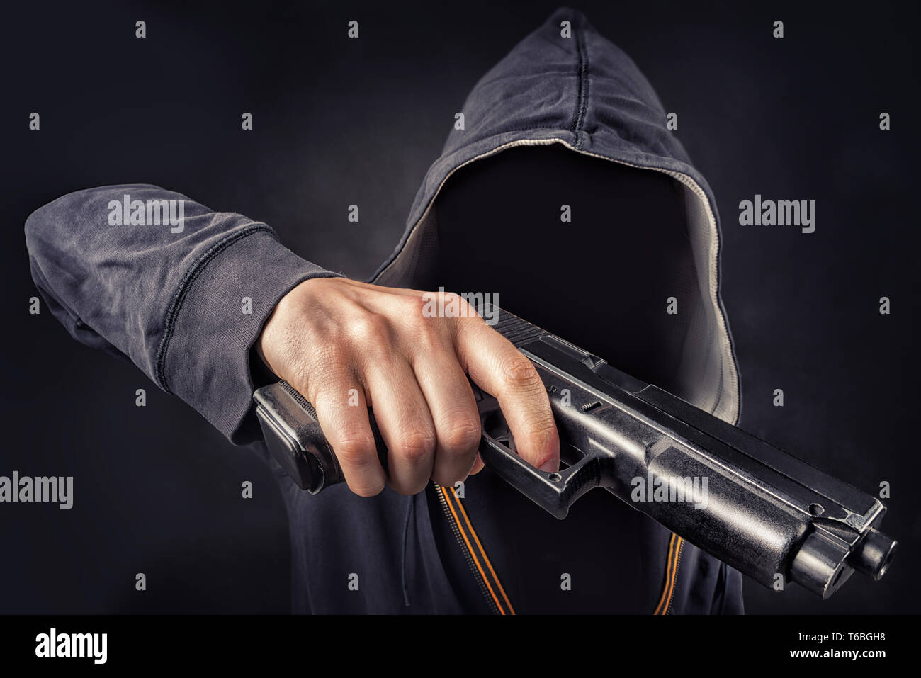Evil killer hi-res stock photography and images - Alamy
