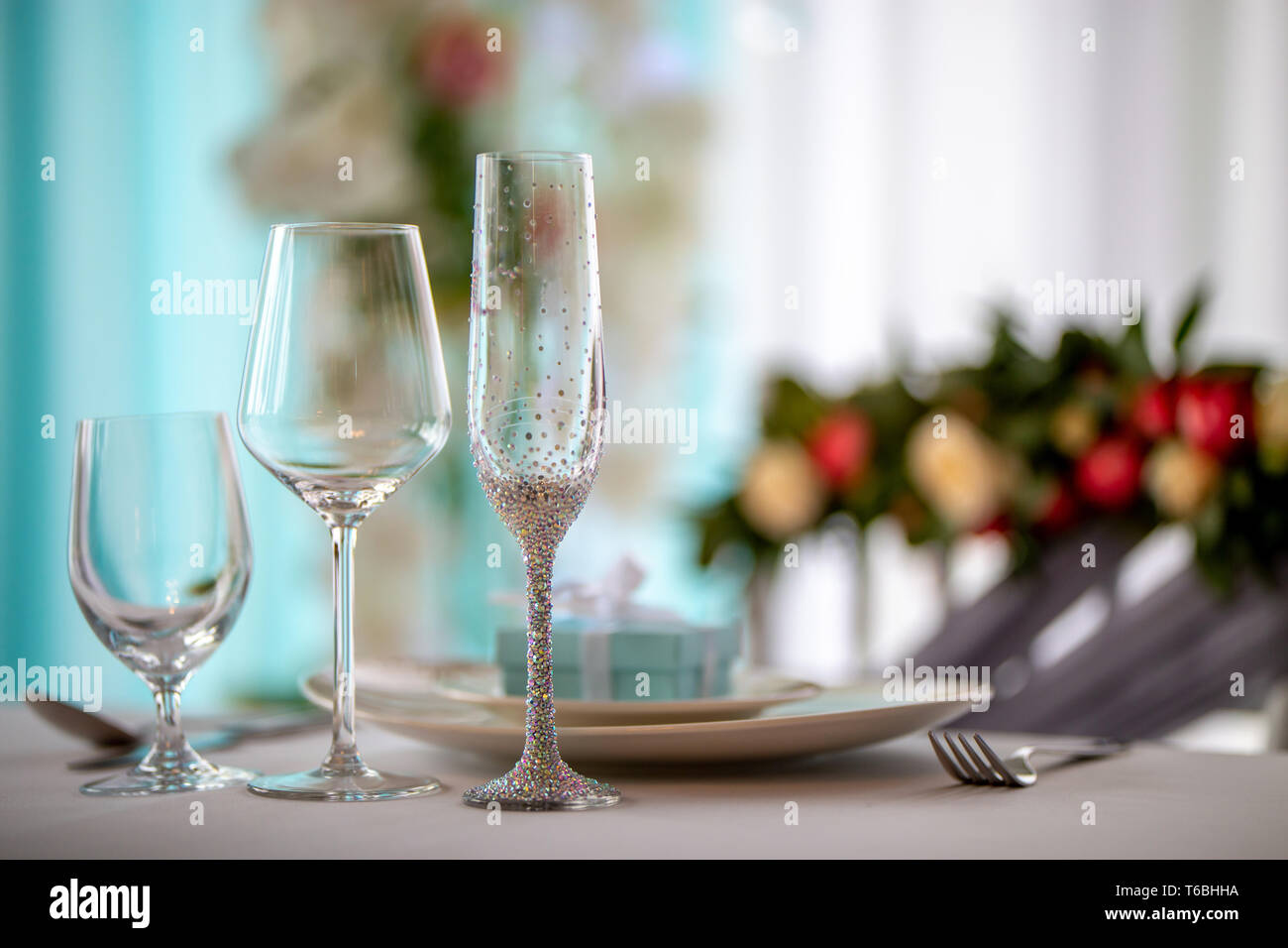 Fancy restaurant table setting hi-res stock photography and images - Alamy