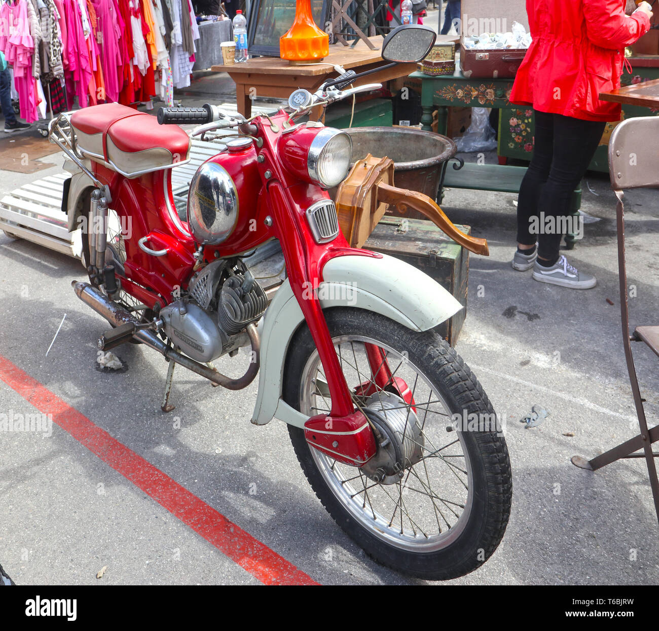 Junk motorcycle hi-res stock photography and images - Alamy