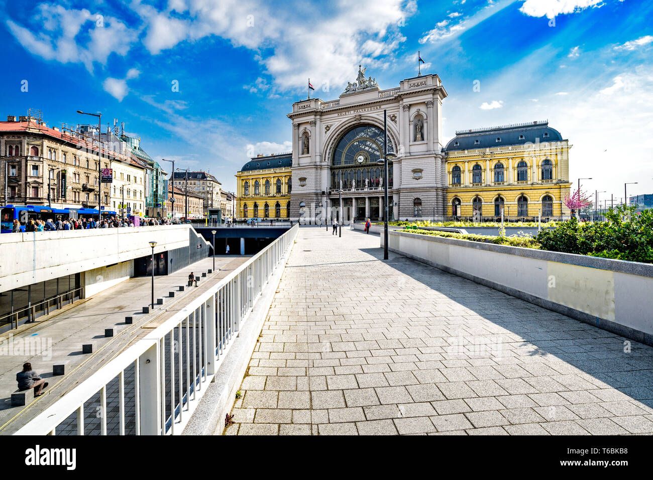 Budapest keleti train station hi-res stock photography and images - Alamy