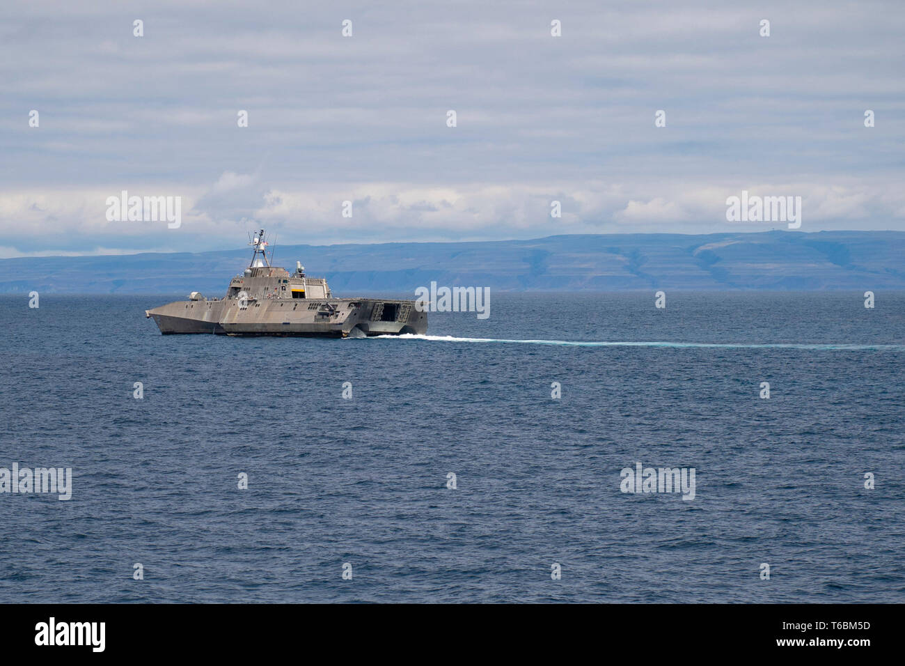 Uss Independence (lcs 2) High Resolution Stock Photography and Images ...
