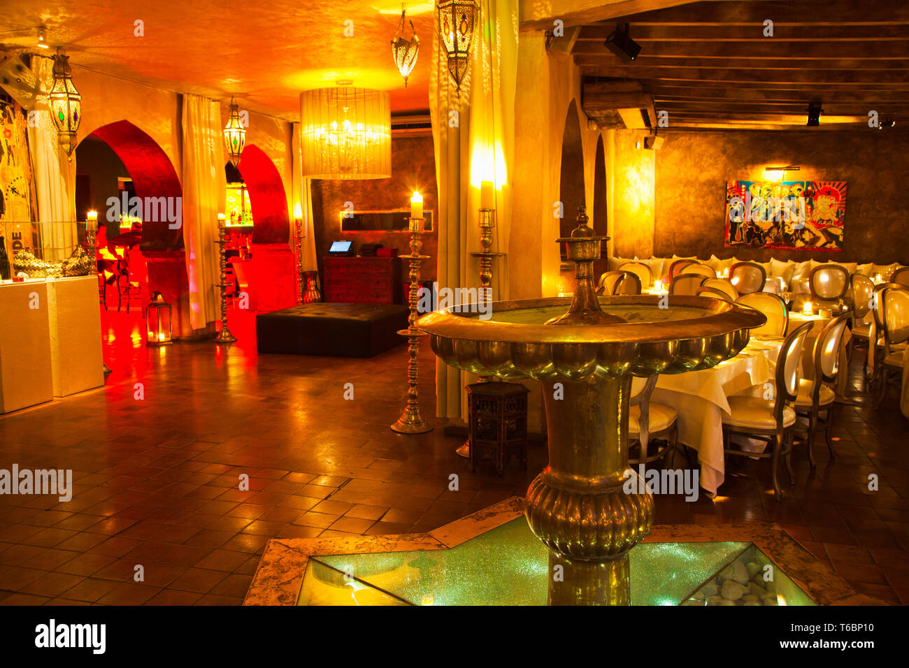 Ayoun hi-res stock photography and images - Alamy