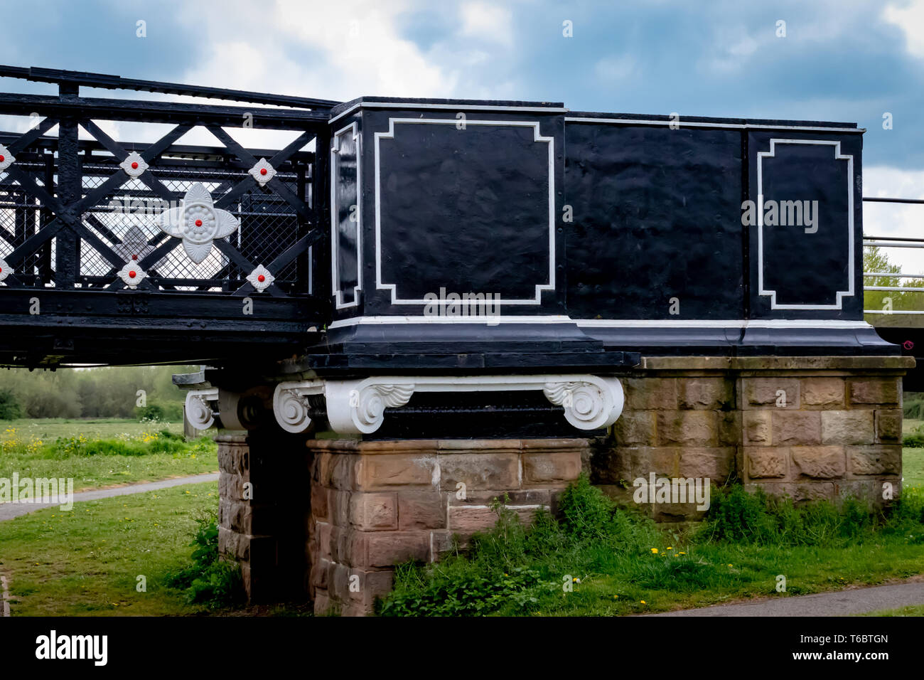 The Ferry Bridge Pedestrian Bridge over the River Trent at Stapenhill ...