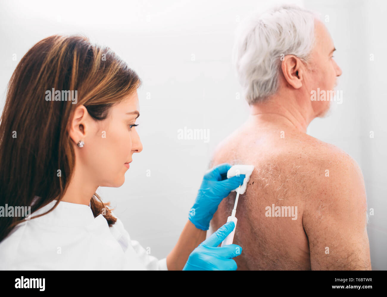 Electrocoagulation hi-res stock photography and images - Alamy