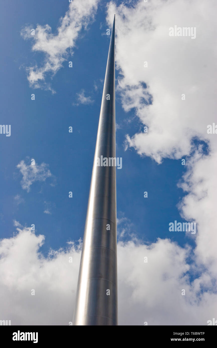 Spire monument hi-res stock photography and images - Alamy