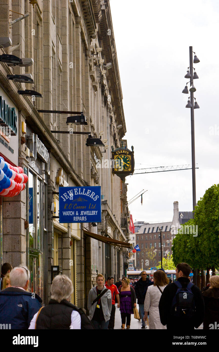 Street scene in Dublin, Ireland Stock Photo - Alamy