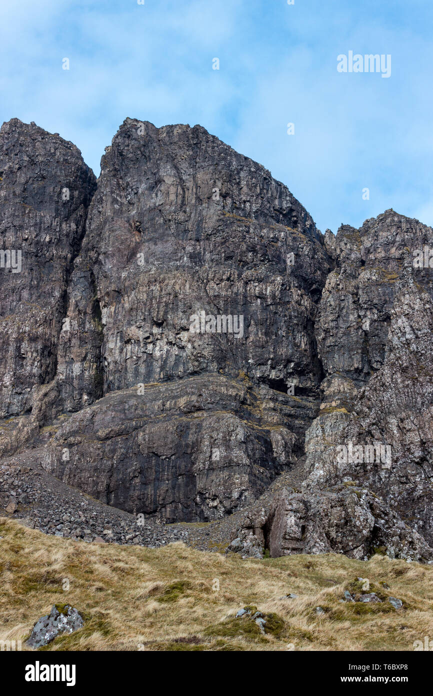 Skye rock formation hi-res stock photography and images - Alamy