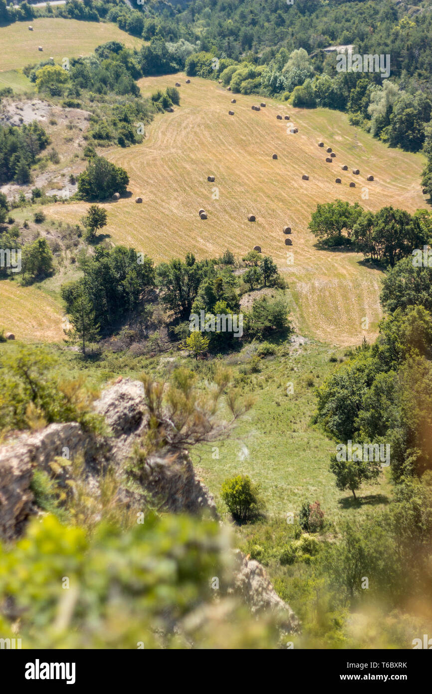 Southern french countryside hi-res stock photography and images - Alamy
