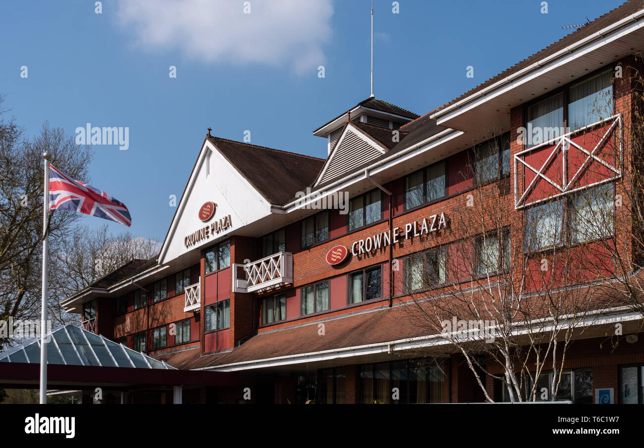 Crowne plaza hotel logo hi-res stock photography and images - Alamy