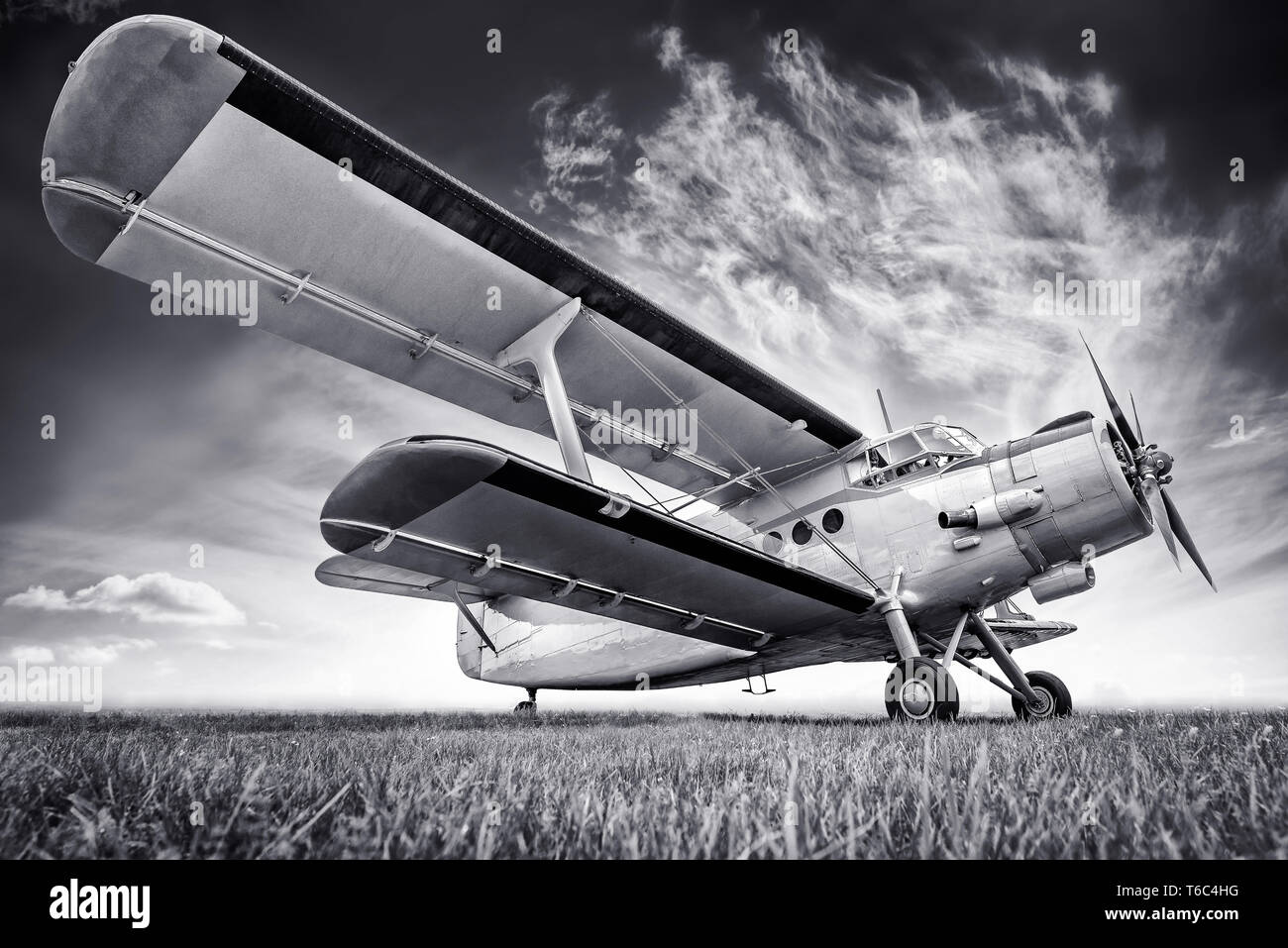 Biplane technology hi-res stock photography and images - Alamy