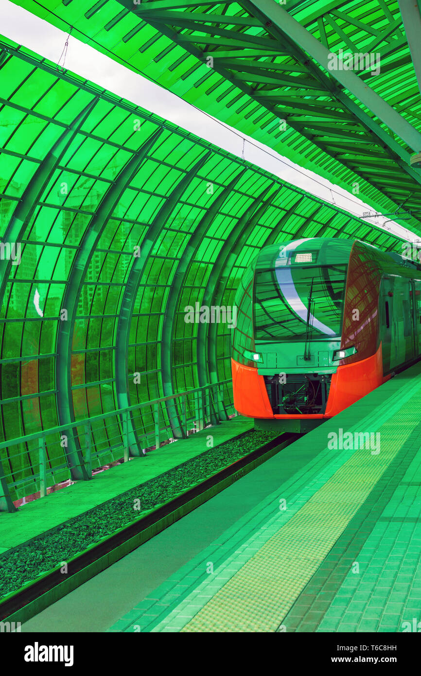 Highspeed train at the green design station Stock Photo - Alamy