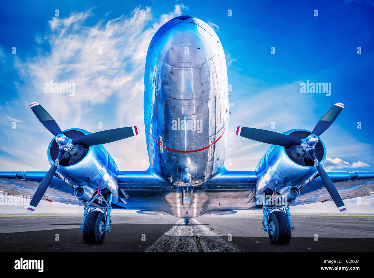 Old timer aircraft hi-res stock photography and images - Alamy