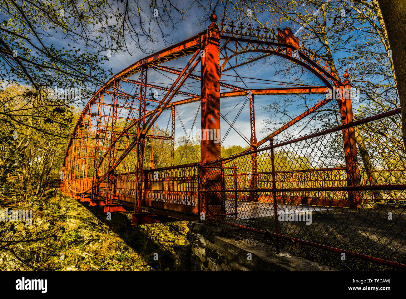 Wrought iron lenticular truss bridge hi-res stock photography and ...