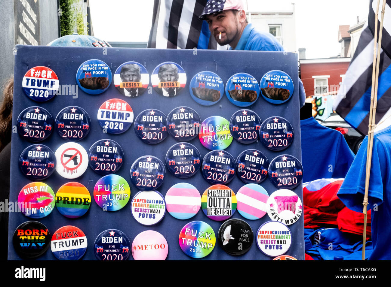 Presidential race buttons hi-res stock photography and images - Alamy