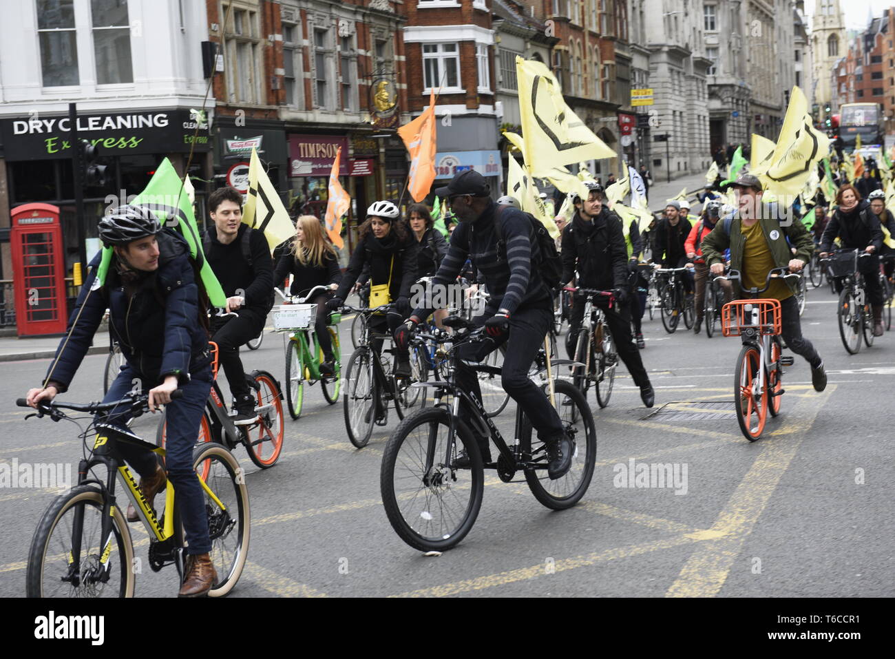 Critical mass hi-res stock photography and images - Alamy
