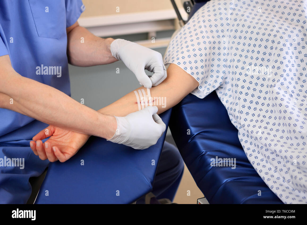Wound care nurse hi-res stock photography and images - Alamy