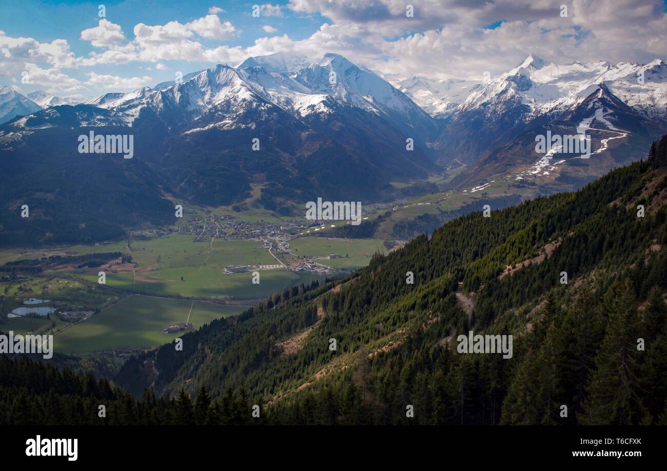 Disappearing mountain hi-res stock photography and images - Alamy